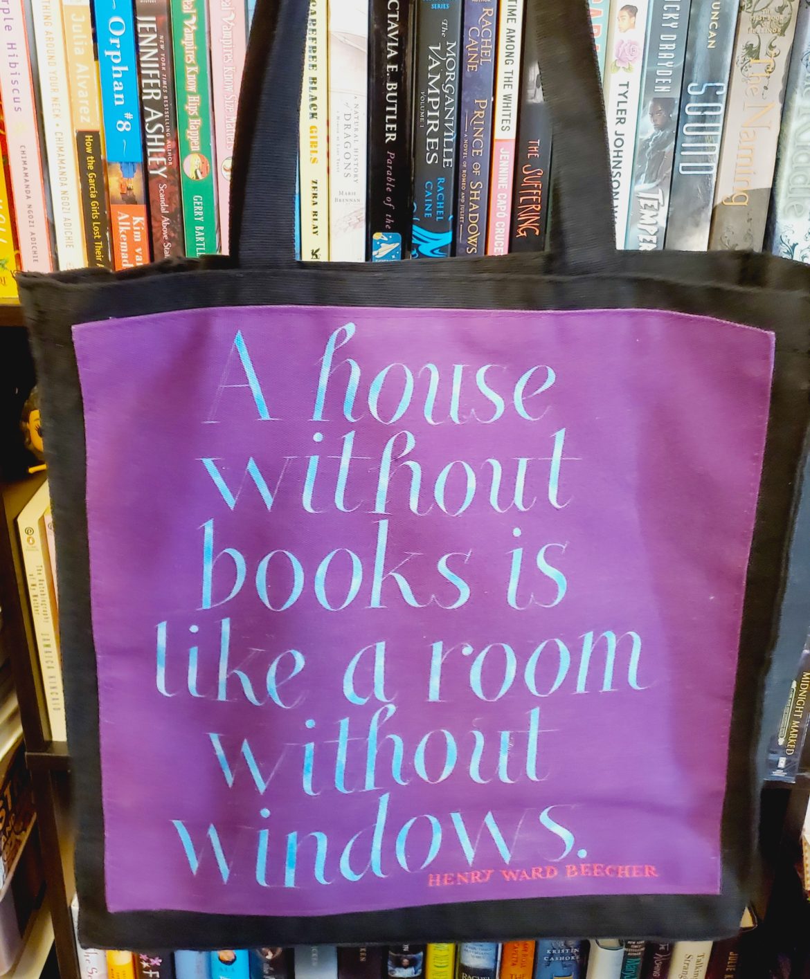My 5 Favorite Bookworm Essentials – Life of a Female Bibliophile